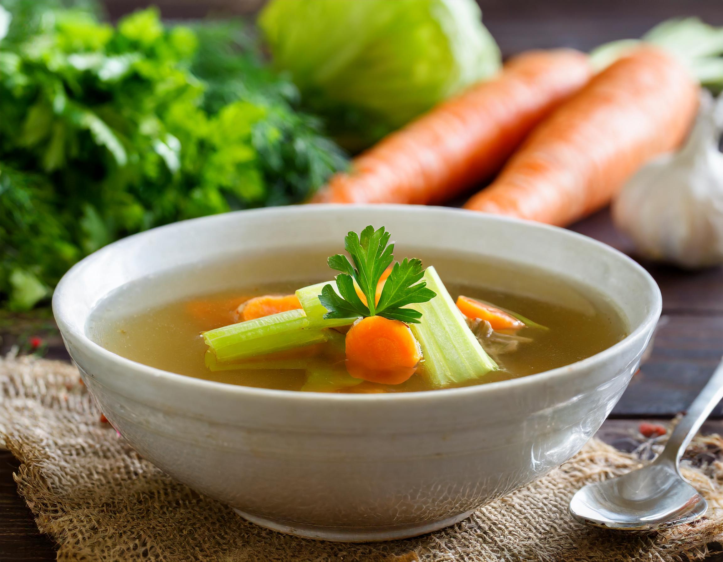 Hausgemachte Rinderknochenbrühe - Metzgerei Fischer